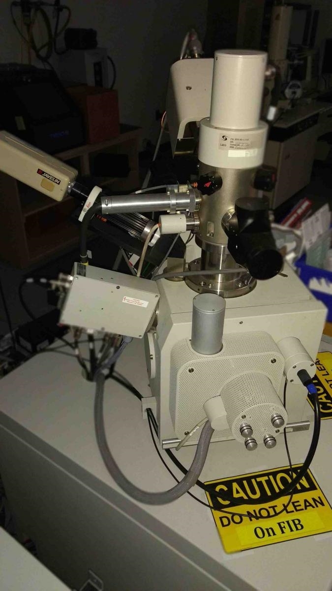 PHILIPS / FEI FIB-200 (SCANNING ELECTRON MICROSCOPES) 待售 (已使用的, 价格) > 买 ...