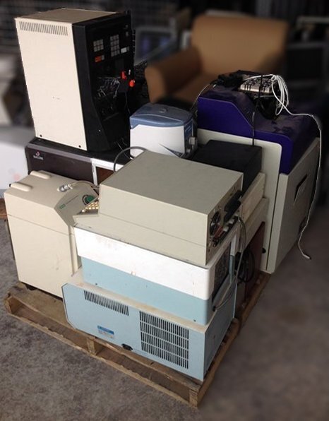 VARIOUS Lot of laboratory equipment 실험실 장비 & 액세서리 판매 가격 #9353391에 사용됨 ...