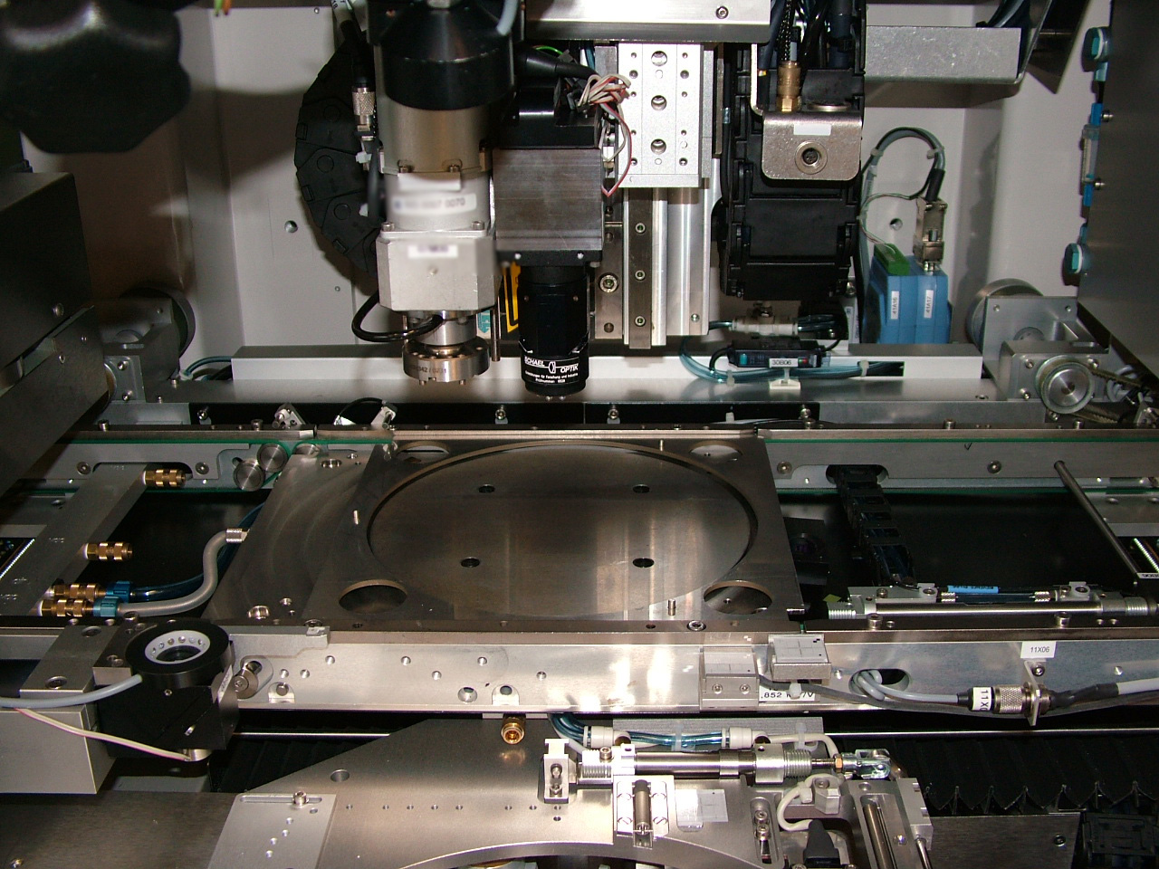 DATACON / BESI 2200 APM 다이 어태처 판매 가격 #101955에 사용됨 > CAE에서 구매