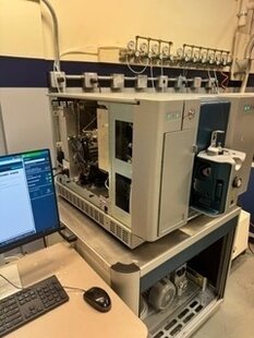 AB SCIEX / APPLIED BIOSYSTEMS / ABI / MDS SCIEX 7500 Spectrometer used ...