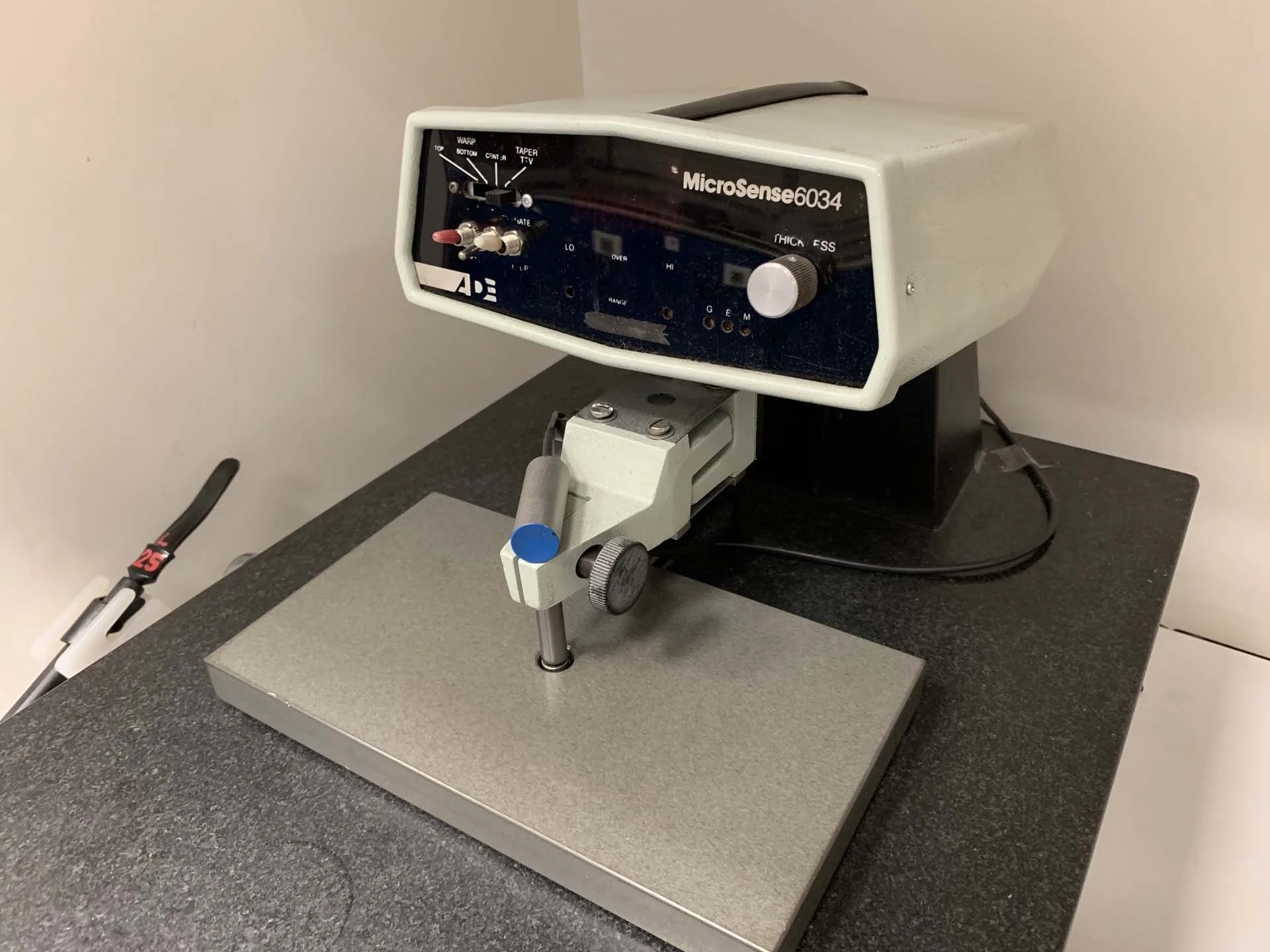 ADE / KLA / TENCOR Microsense 6034 웨이퍼 테스터 판매 가격 #9240681에 사용됨 > CAE에서 구매