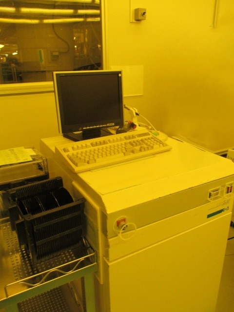 ADE / KLA / TENCOR UltraScan 웨이퍼 테스터 판매 가격 #9200427에 사용됨 > CAE에서 구매