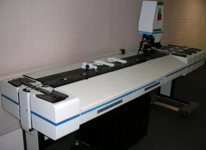 ADE / KLA / TENCOR 7000 晶圓測試設備 用於銷售價格 #185169 > 從 CAE 購買