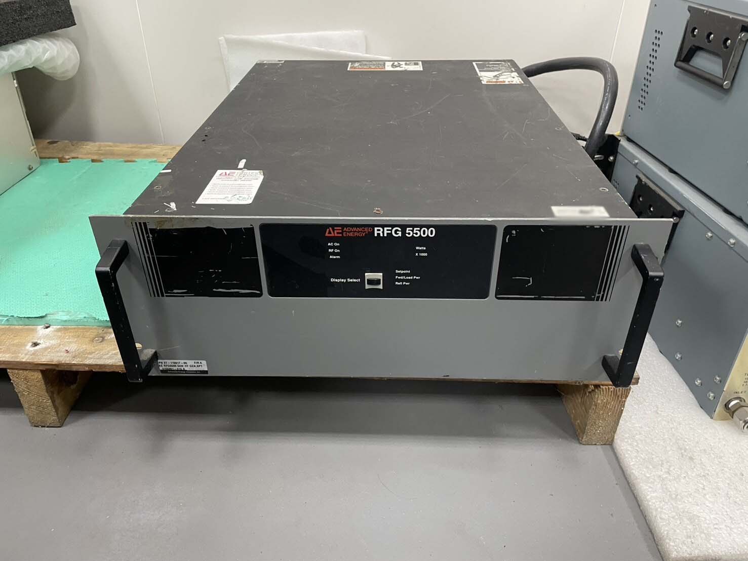 ADVANCED ENERGY RFG 5500 전원 공급 장치 판매 가격 #293761552에 사용됨 > CAE에서 구매
