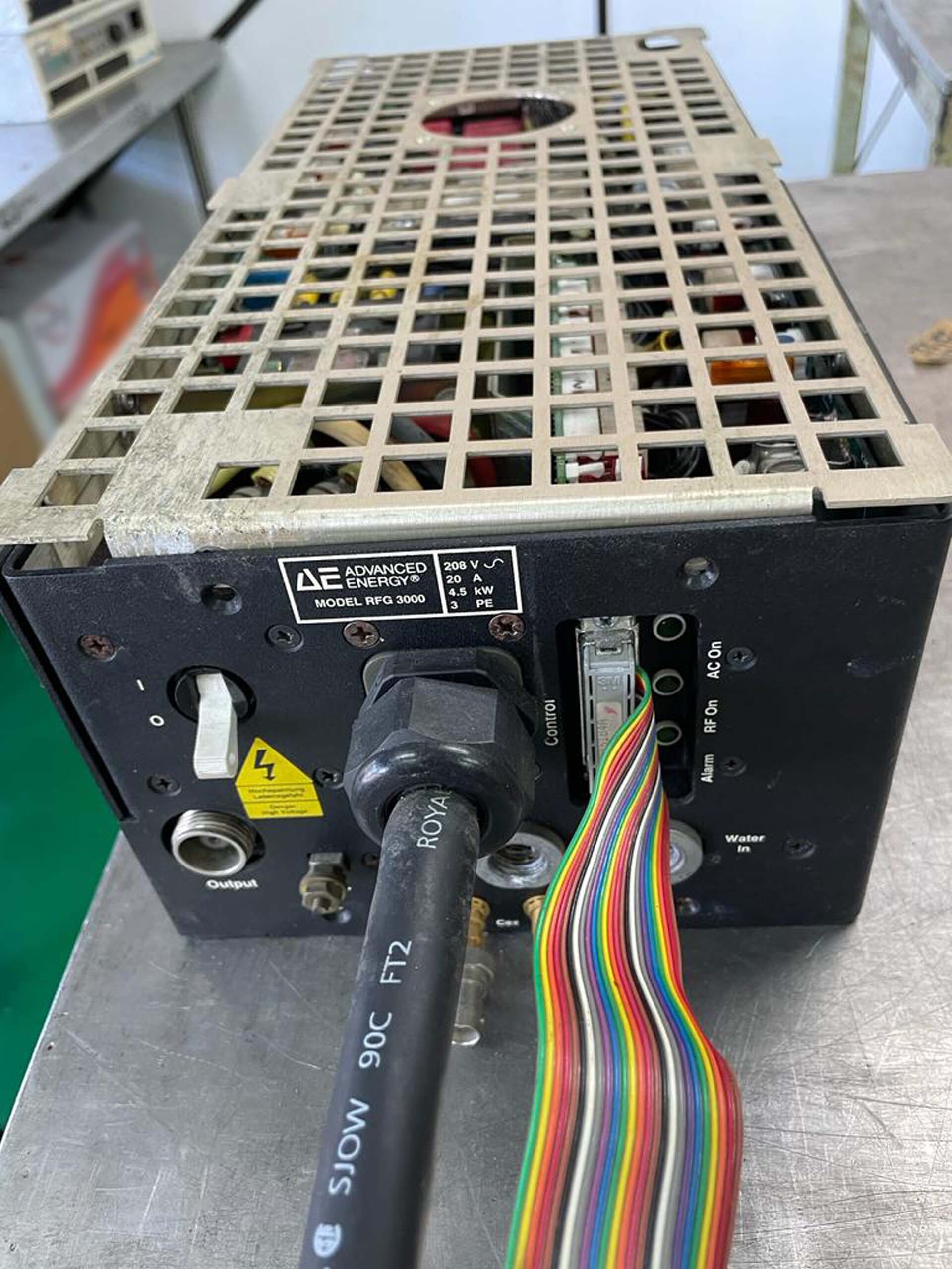 ADVANCED ENERGY RFG 3000 用 待售的 價格 #293655573 > 購買 from CAE