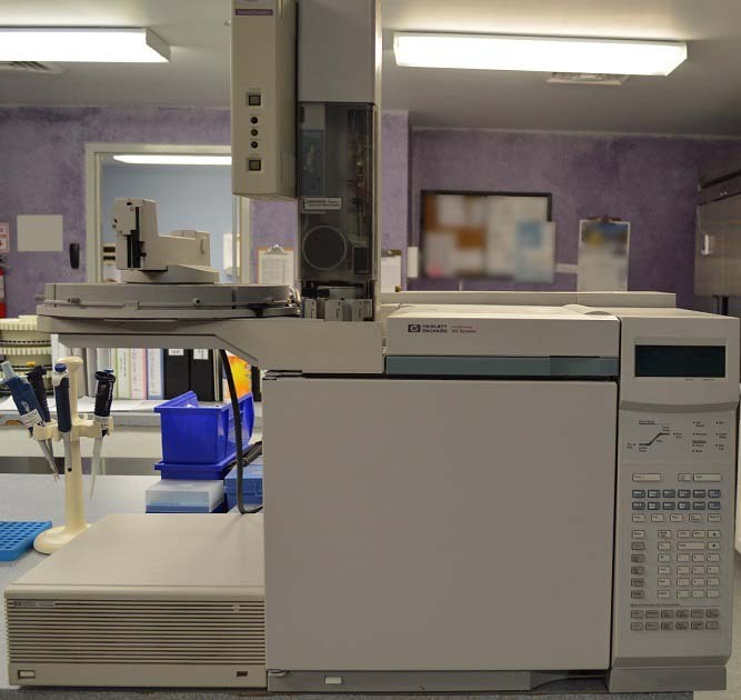 AGILENT / HP / HEWLETT-PACKARD / KEYSIGHT 6890 Spectrometer used for ...