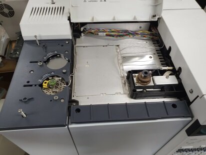 AGILENT / HP / HEWLETT-PACKARD / KEYSIGHT 7890A Spectrometer used for ...