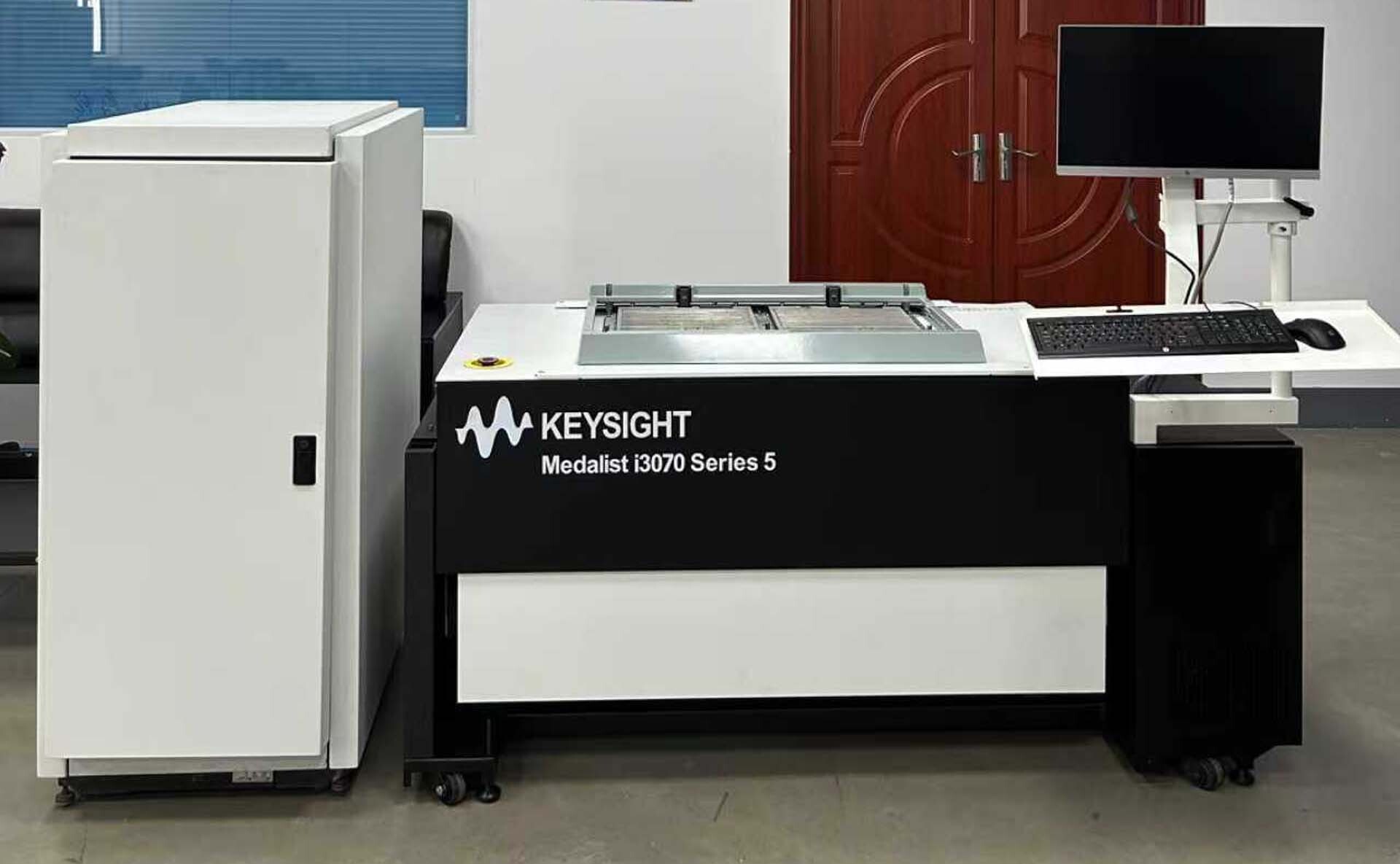 AGILENT / HP / HEWLETT-PACKARD / KEYSIGHT Medalist i3070 Series 5 PC ...