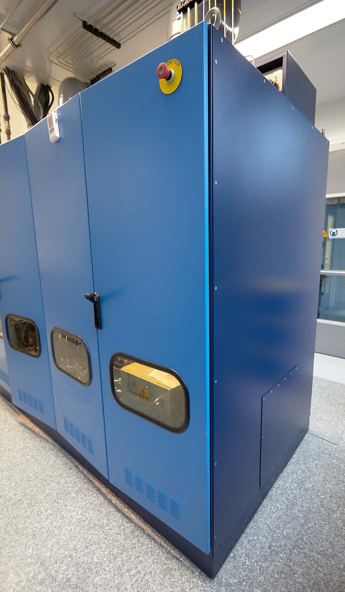 AIXTRON 2400 G3 Reactor used for sale price #293700069, 2001 > buy from CAE