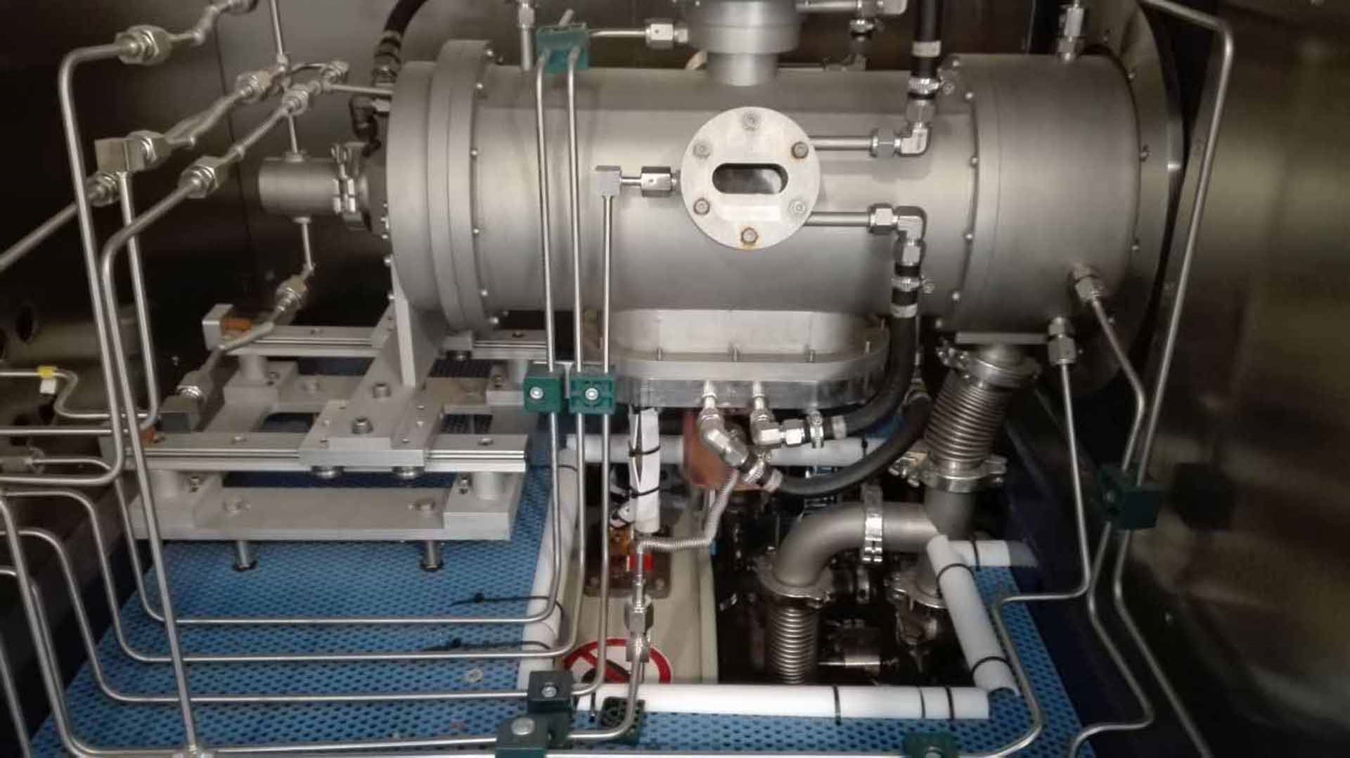 AIXTRON AIX 200/4RF-S used for sale price #9294771, 2004 > buy from CAE