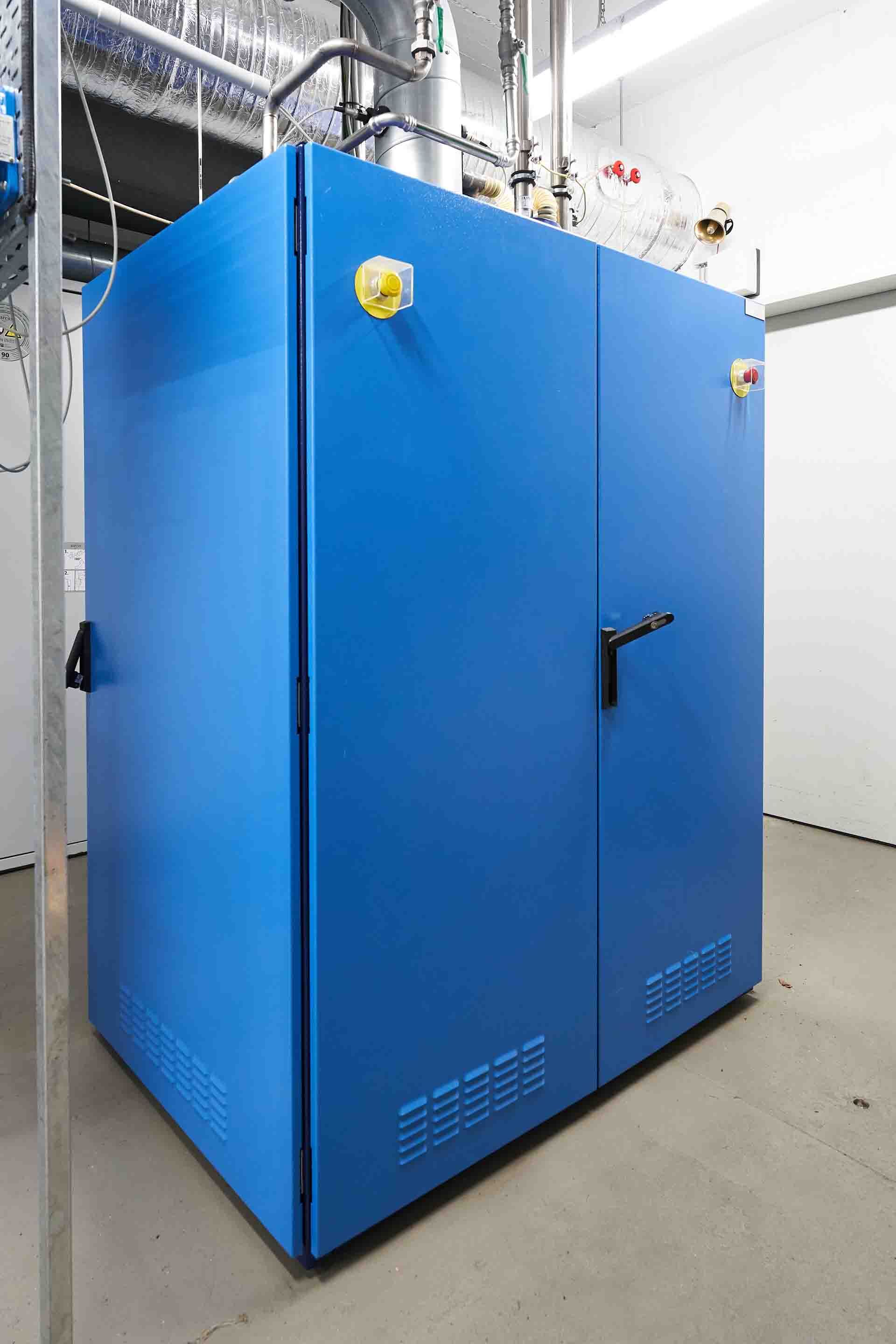 AIXTRON AIX 2600 G3 HT 익숙한 판매용 가격 #293596198, 2006 > 사다 from CAE