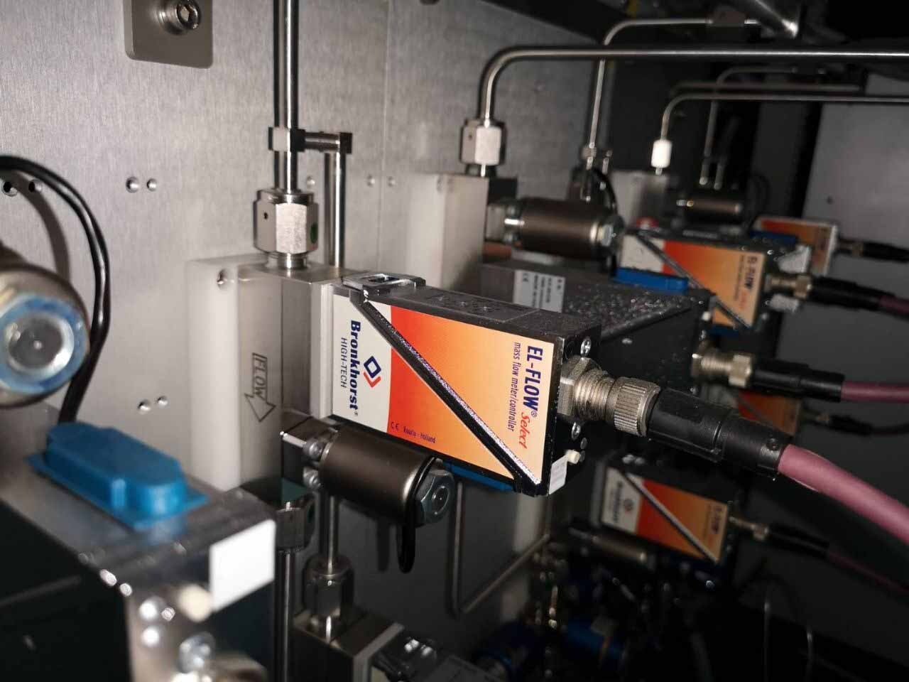 AIXTRON AIX 2800 G4 HT 사용됨 판매용 가격 #9302603, 2008 > 구매 로부터 CAE