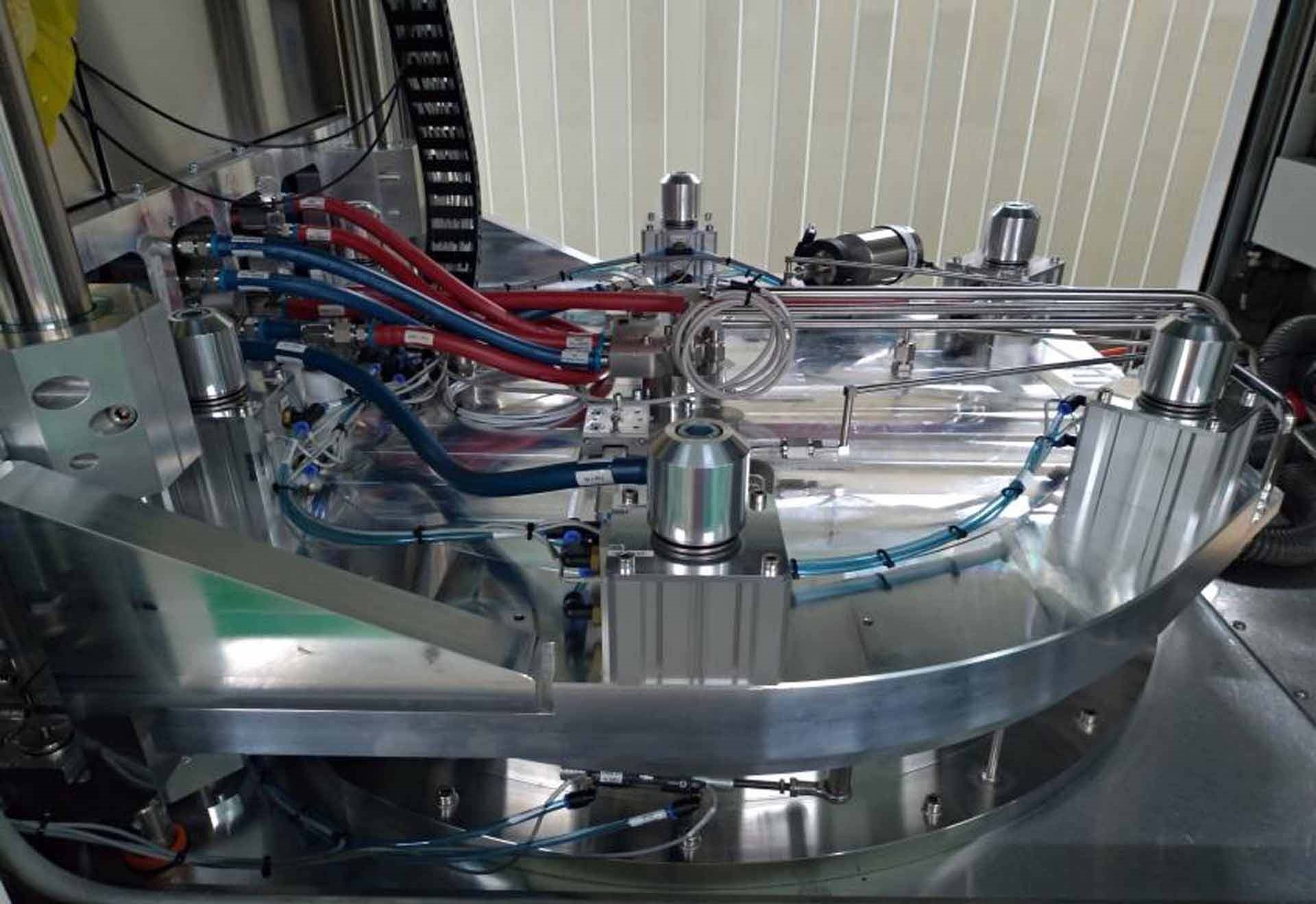 AIXTRON AIX 2800 G5 HT used for sale price #9241907, 2011 > buy from CAE