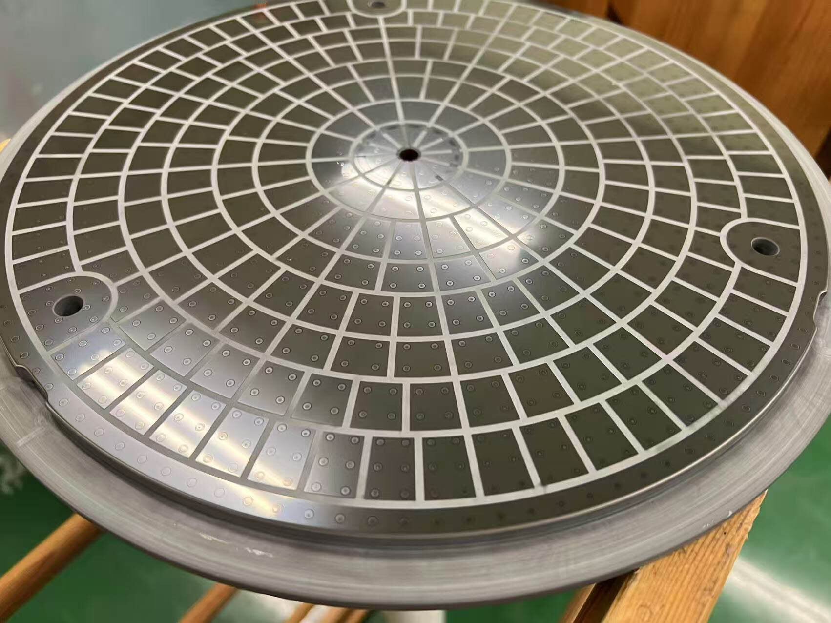AMAT / APPLIED MATERIALS 0010-24456-07 反应器 用于销售价格 #293795381, 2013 > 从 ...