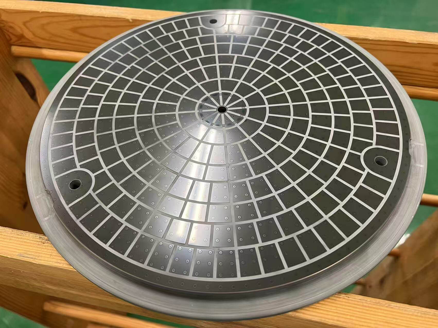 AMAT / APPLIED MATERIALS 0010-24456-07 反应器 用于销售价格 #293795381, 2013 > 从 ...