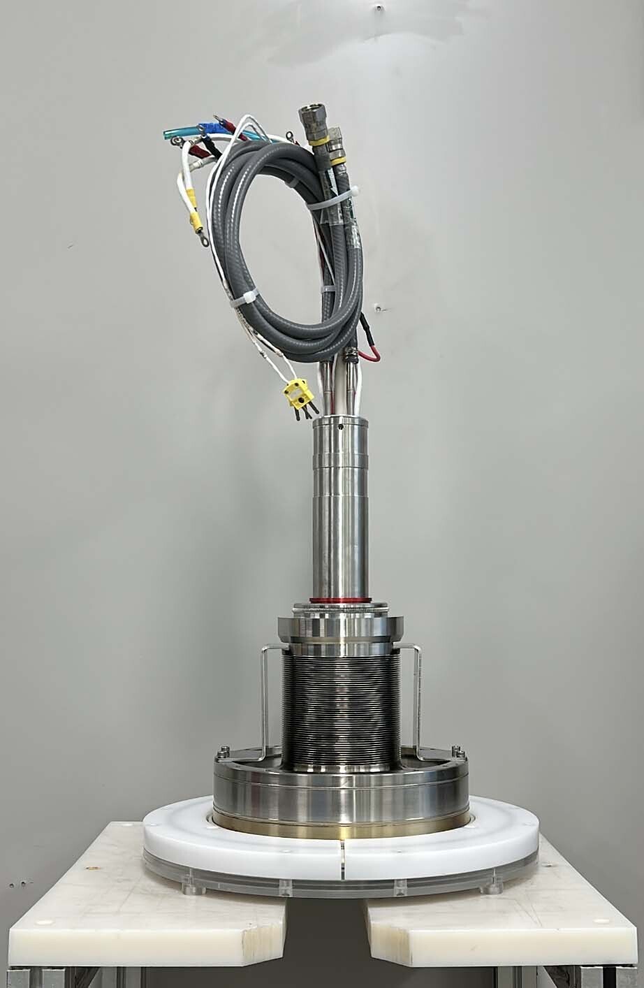 AMAT / APPLIED MATERIALS 0010-27983-07 反应器 用于销售价格 #293775142, 2016 > 从 ...