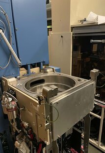 AMAT / APPLIED MATERIALS ALD TxZ Chamber for Endura III Parts used for ...