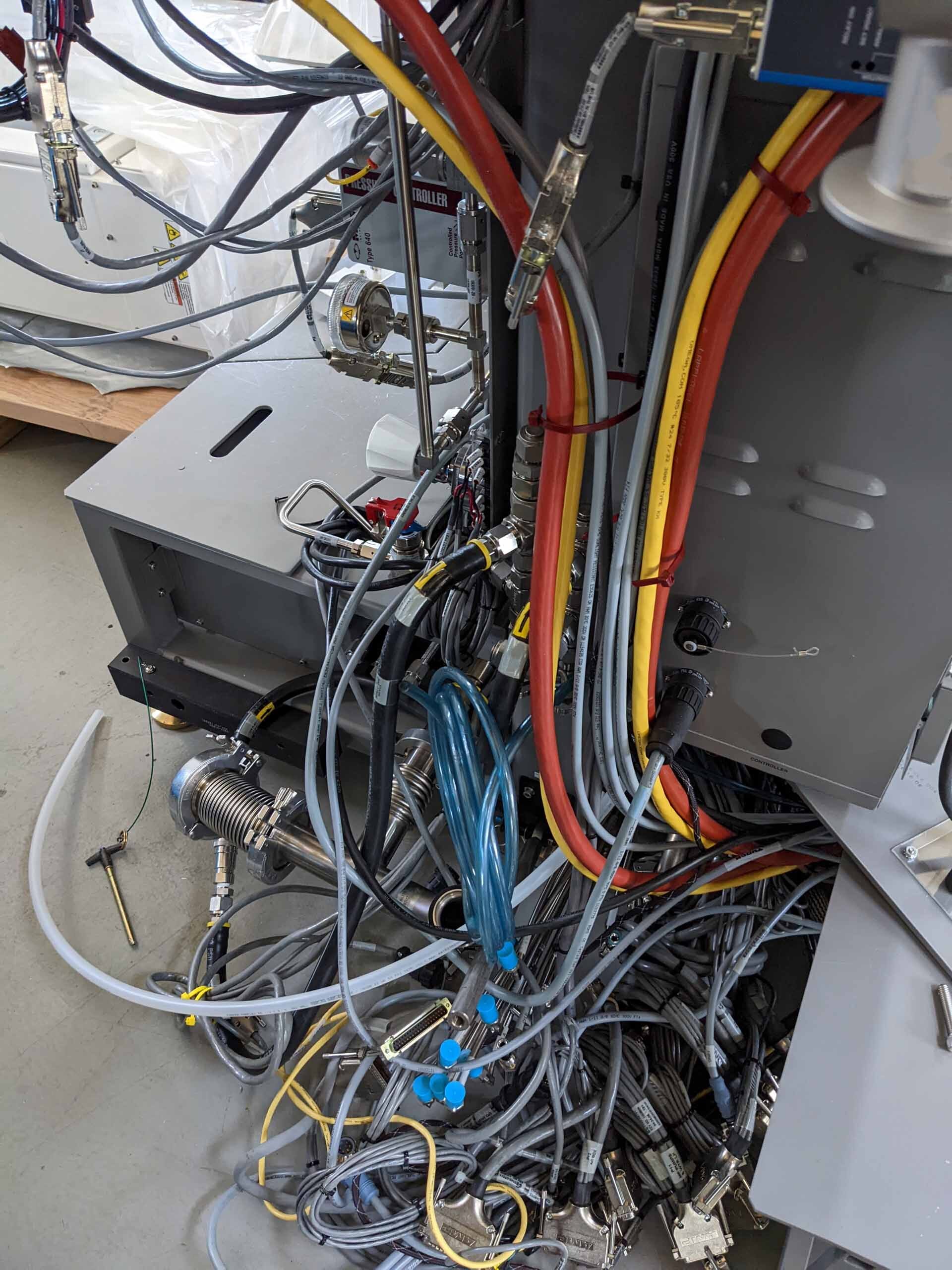 AMAT / APPLIED MATERIALS Centura AP 익숙한 판매용 가격 #293606078, 2006 > 사다 ...