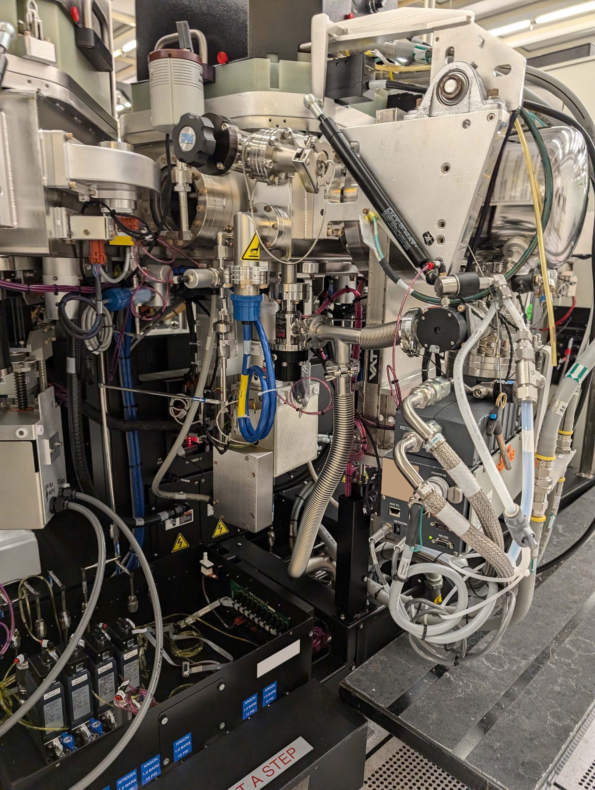 AMAT / APPLIED MATERIALS Chamber 원자로 판매 가격 #293767196에 사용됨 > CAE에서 구매