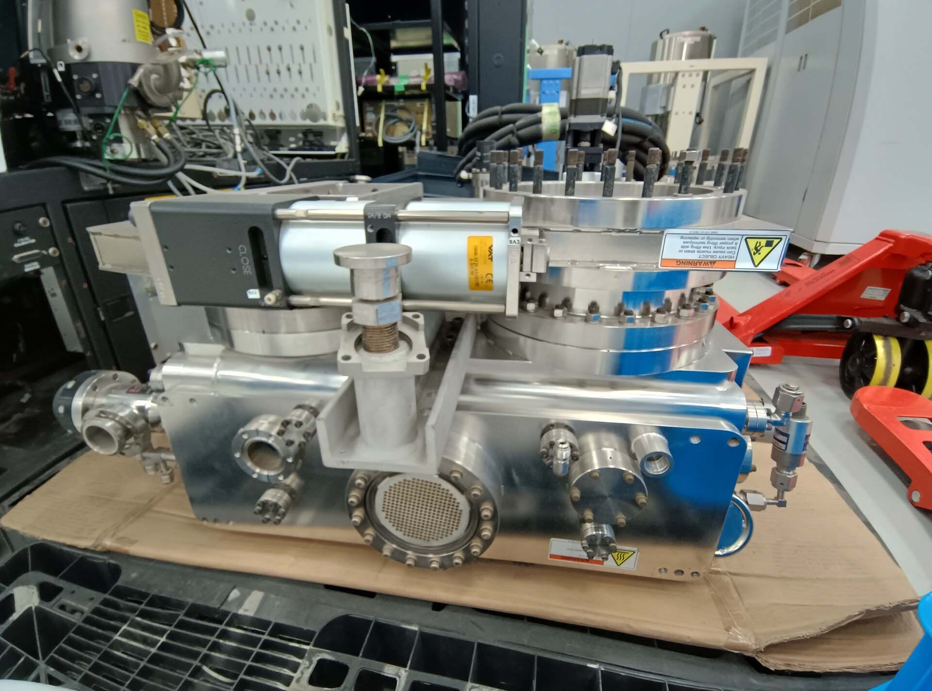 AMAT / APPLIED MATERIALS Chambers for Endura Reactor used for sale price #293761845 > buy from CAE