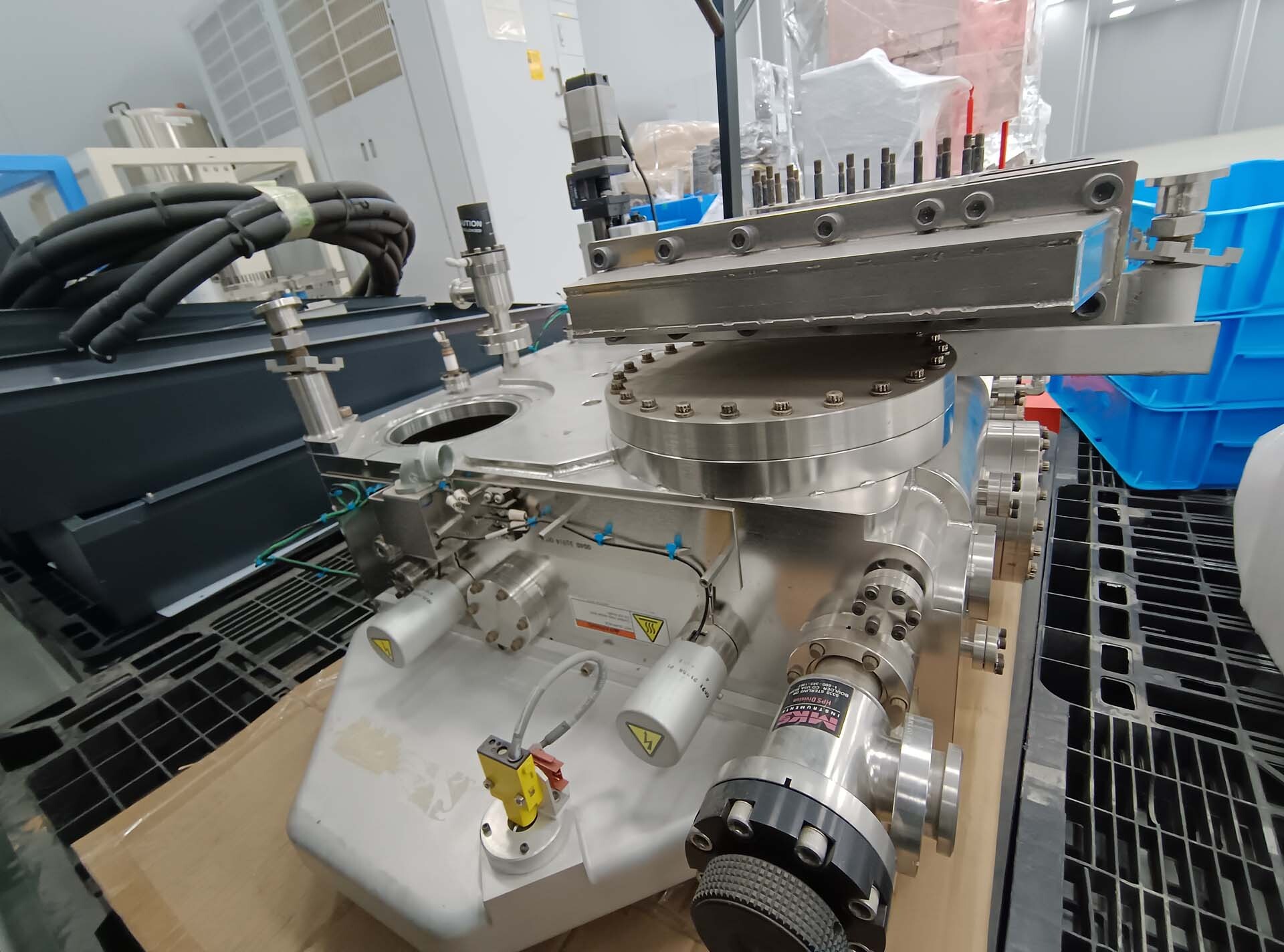 AMAT / APPLIED MATERIALS Chambers for Endura Reactor used for sale price #293761845 > buy from CAE