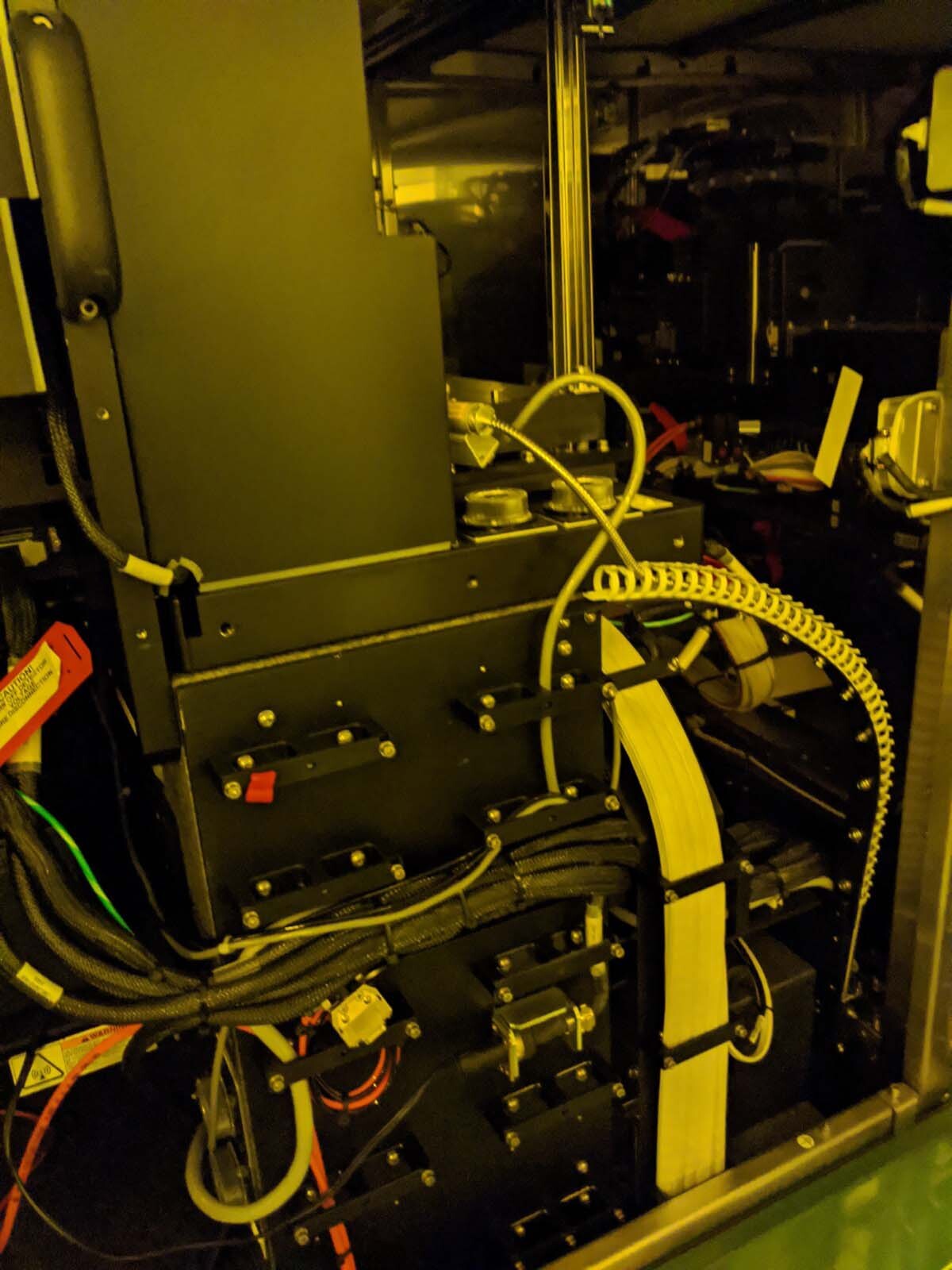 AMAT / APPLIED MATERIALS Complus 2 마스크 & 웨이퍼 검사기 판매 가격 #293704393, 2003 ...