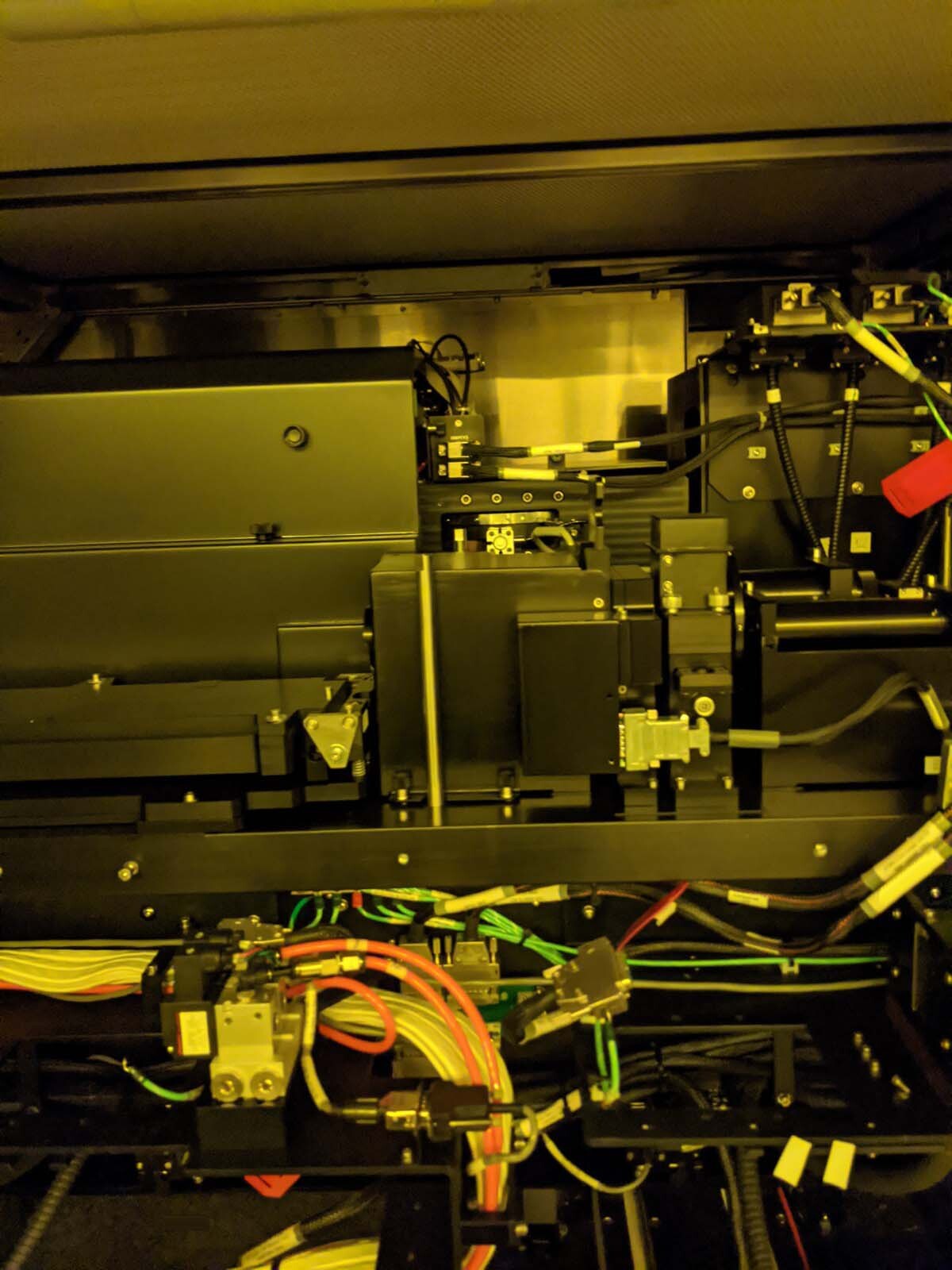 AMAT / APPLIED MATERIALS Complus 2 마스크 & 웨이퍼 검사기 판매 가격 #293704393, 2003 ...