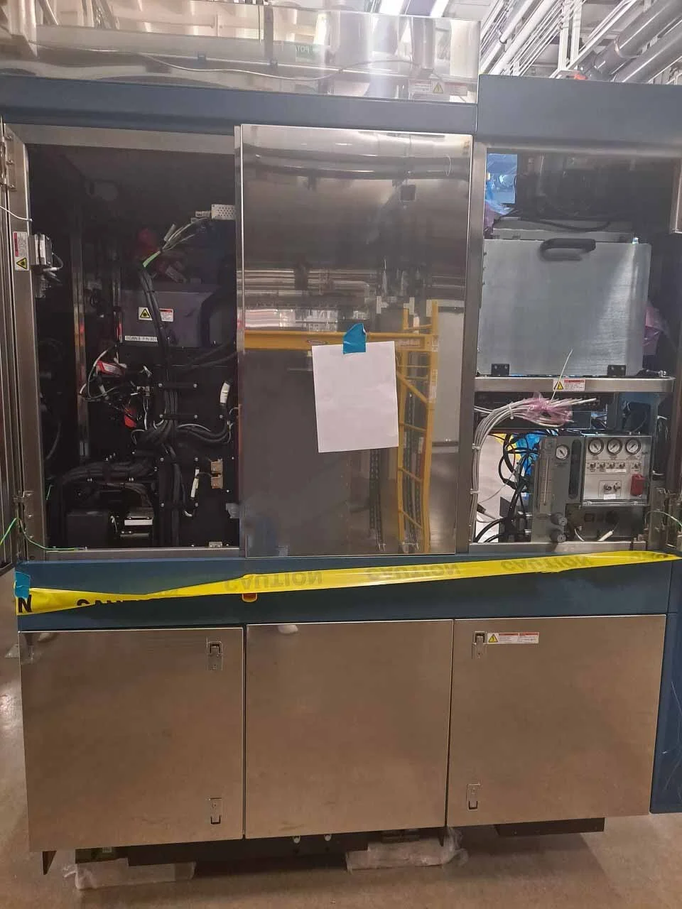 AMAT / APPLIED MATERIALS Complus 3T Mask & Wafer Inspector used for ...