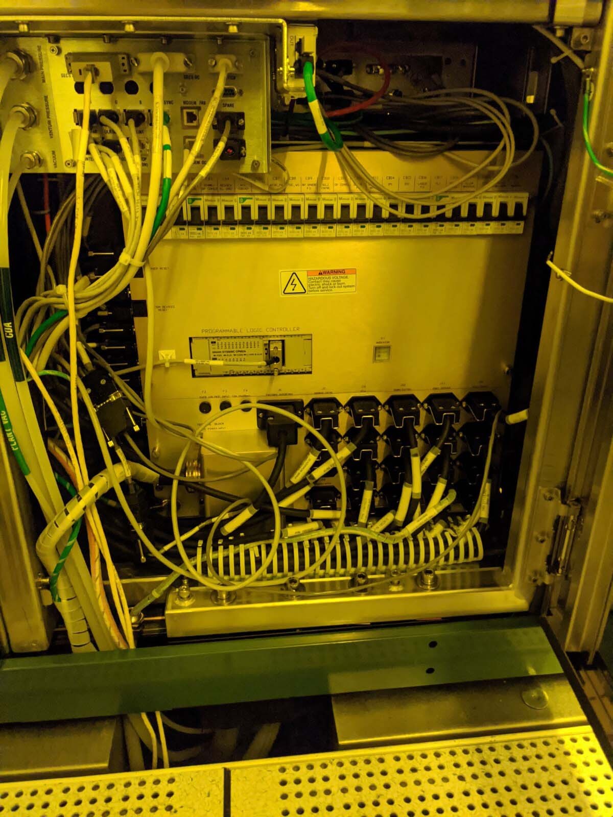 AMAT / APPLIED MATERIALS Complus Mask & Wafer Inspector used for sale ...