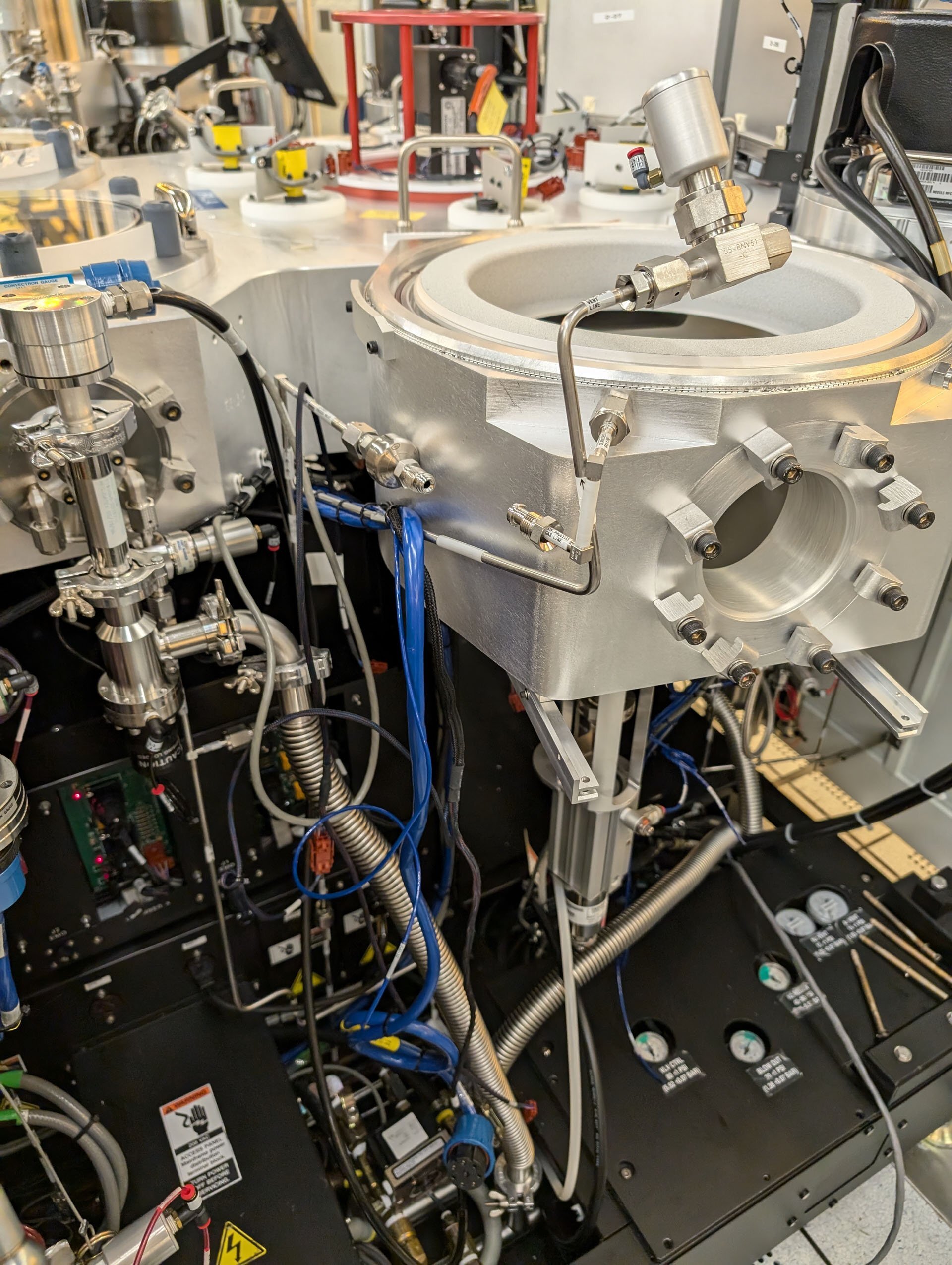 AMAT / APPLIED MATERIALS ENDURA Reactor used for sale price #293767183 ...