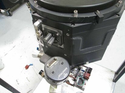 AMAT / APPLIED MATERIALS Etch process chamber for P5000 Parts used for ...