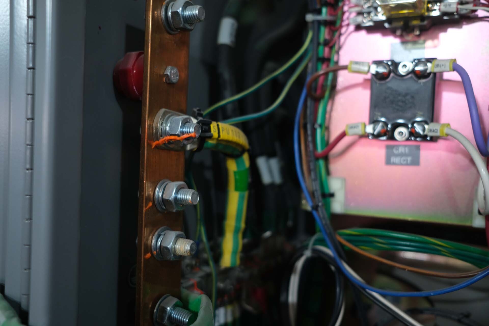 AMAT / APPLIED MATERIALS Fuse box for Endura Used for sale price ...