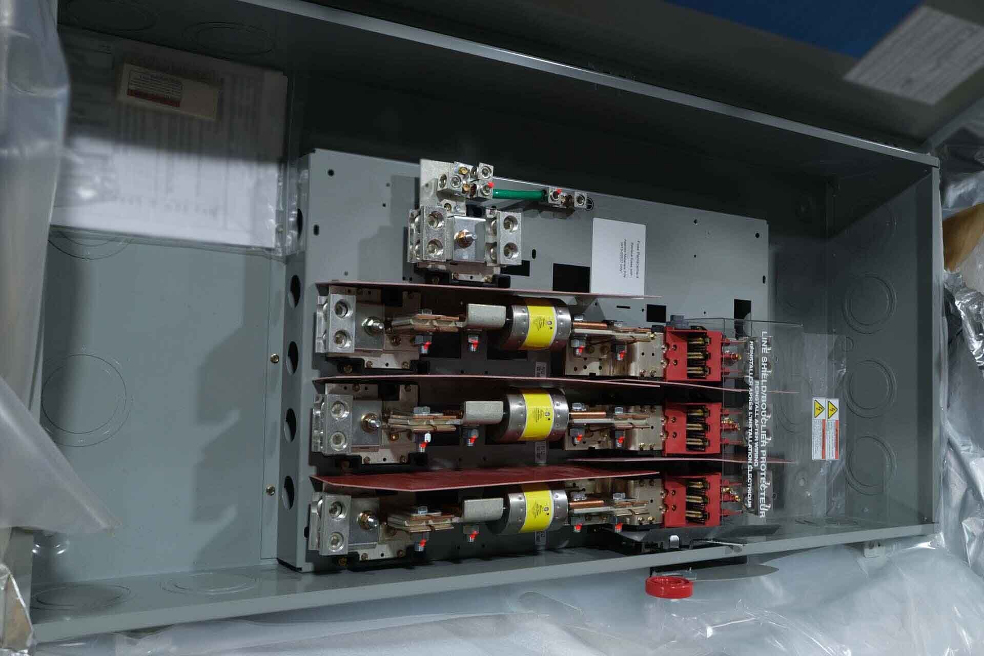 AMAT / APPLIED MATERIALS Fuse box for Endura 원자로 판매 가격 #293682005, 2018 ...