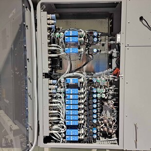AMAT / APPLIED MATERIALS Gas box for Centura DPS II Etcher / Asher used ...