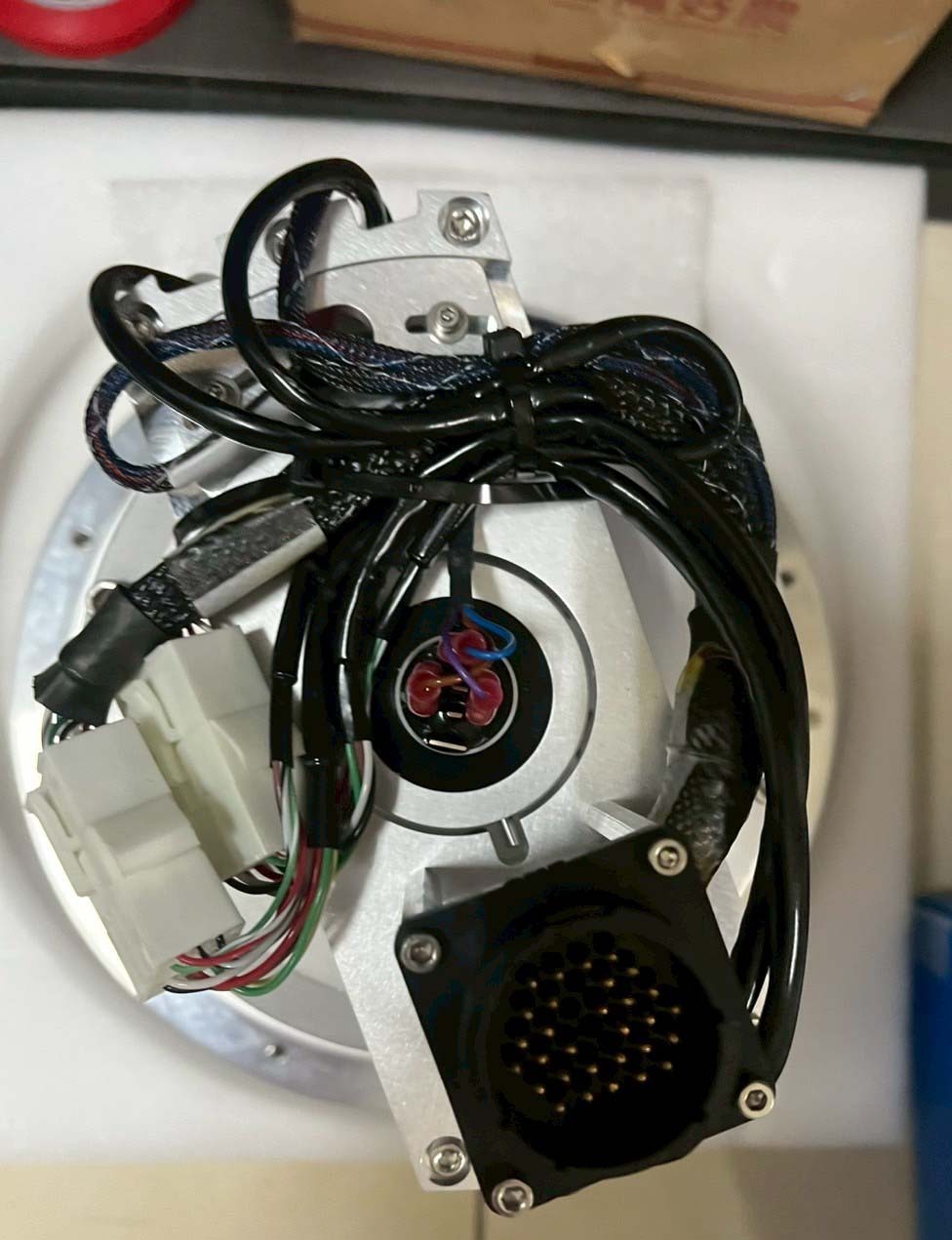 AMAT / APPLIED MATERIALS Lot of spare parts 원자로 판매 가격 #293793682에 사용됨 ...