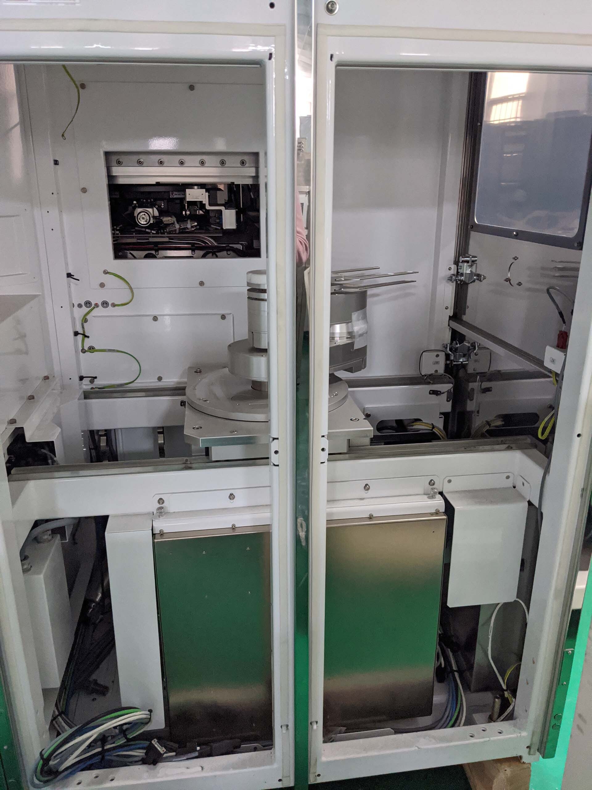 AMAT / APPLIED MATERIALS UVision 4 Mask & Wafer Inspector used for sale ...