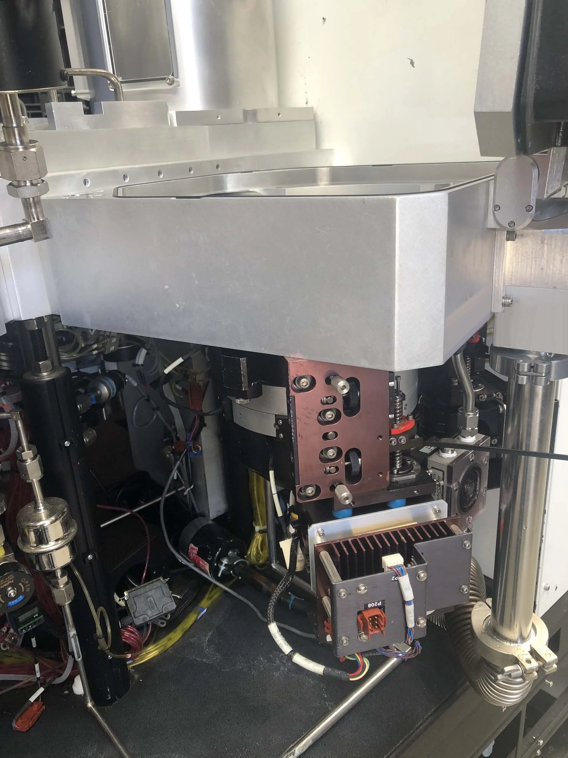 AMAT / APPLIED MATERIALS Wafer orienter chamber for P5000 反应器 用于销售价格 ...