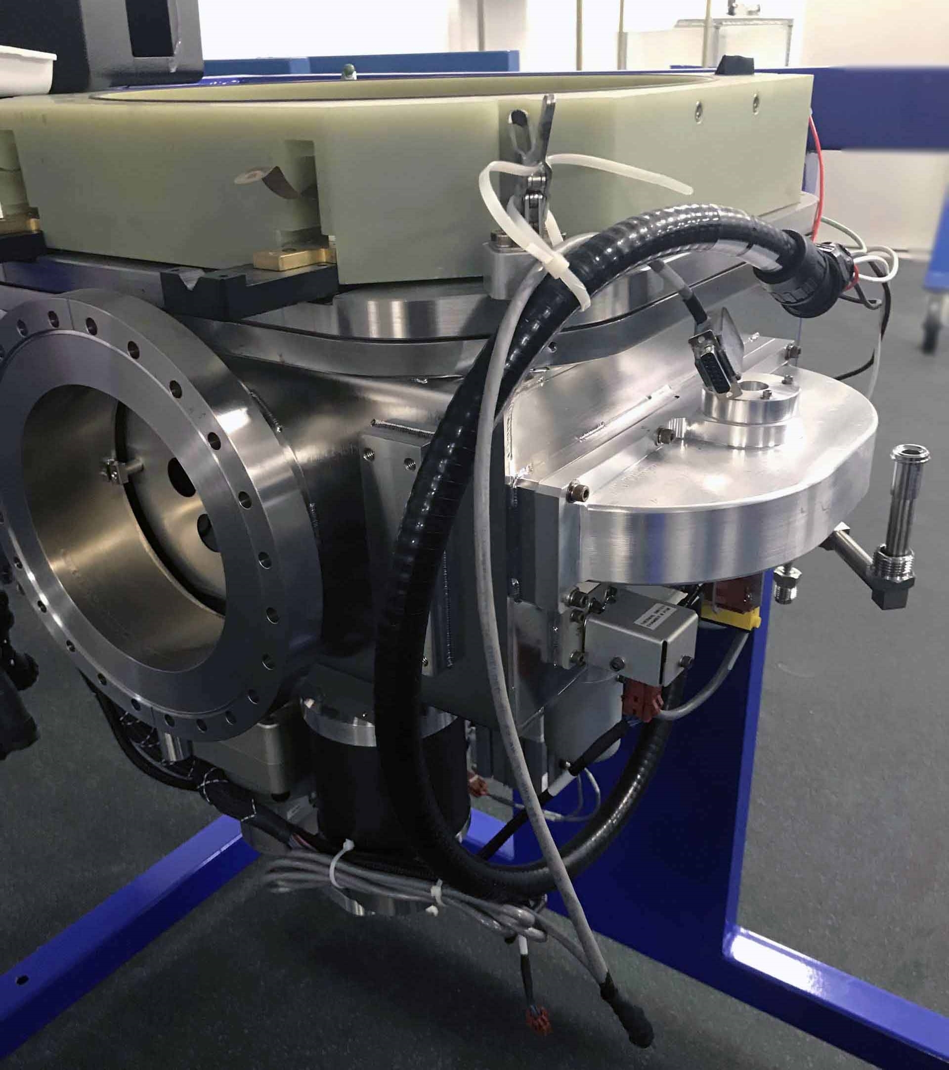 AMAT / APPLIED MATERIALS Wide body PVD chamber for Endura Parts 익숙한 판매용 ...