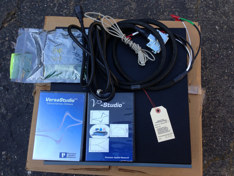 AMETEK VersaStat 3-200 실험실 장비 & 액세서리 판매 가격 #194206에 사용됨 > CAE에서 구매