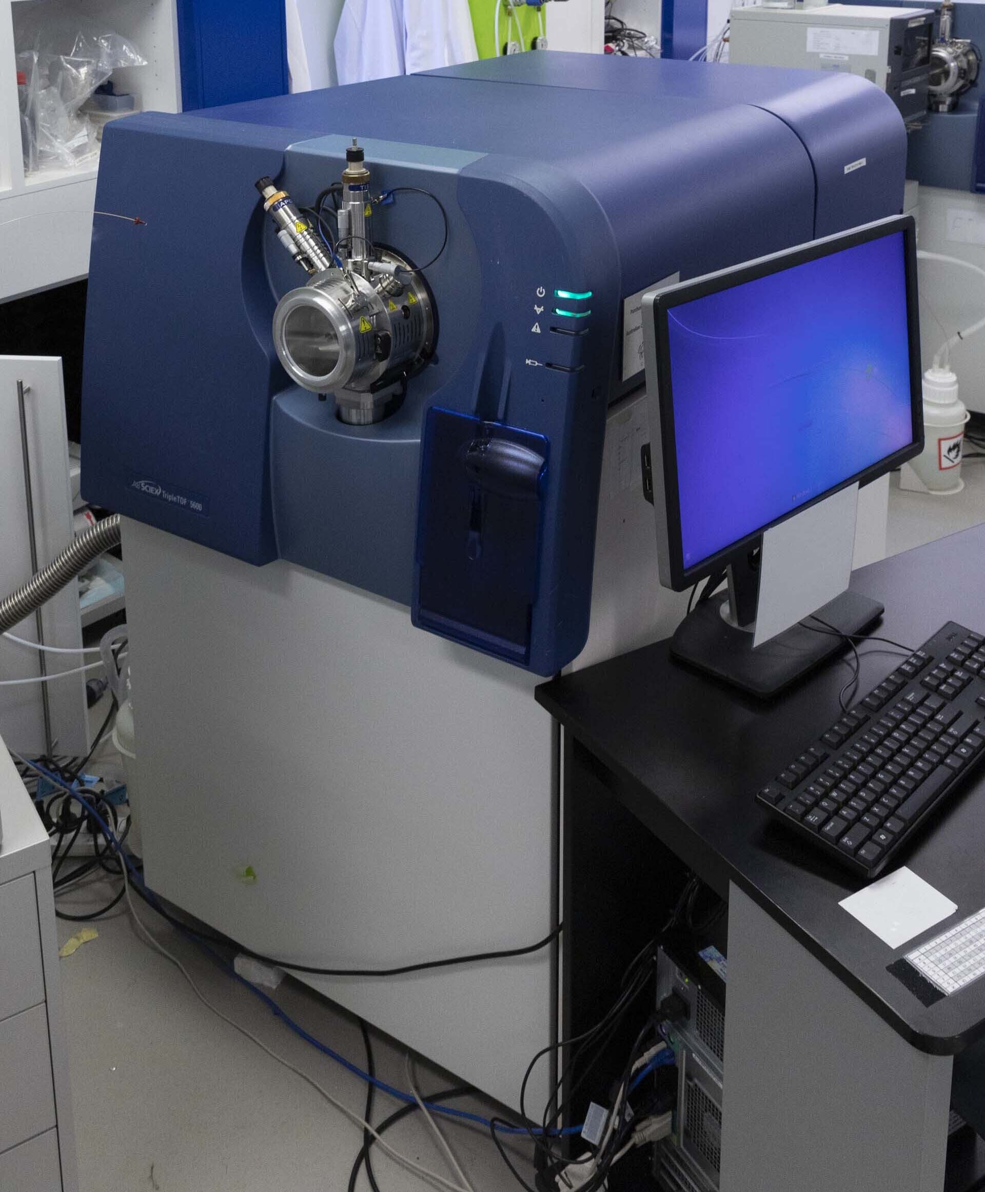 APPLIED BIOSYSTEMS / ABI / MDS SCIEX 5600 TOF Spectrometer benutzt zu ...