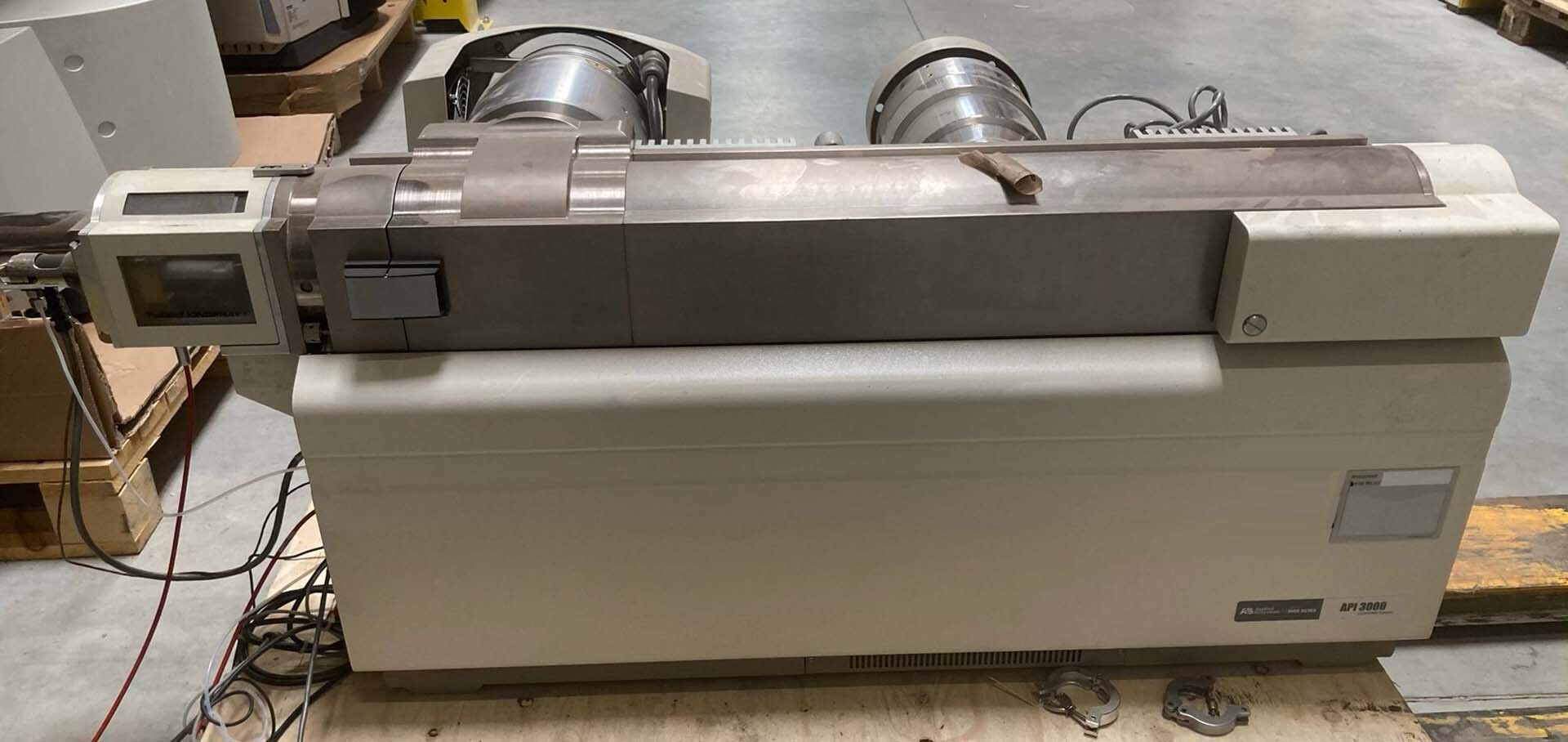 APPLIED BIOSYSTEMS / ABI / MDS SCIEX API 3000 Lab Equipment used for ...