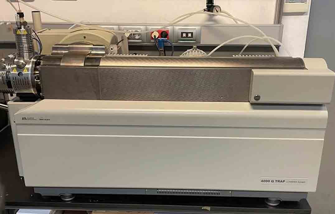 APPLIED BIOSYSTEMS / ABI / MDS SCIEX API 4000 Spectrometer used for ...