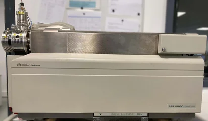 APPLIED BIOSYSTEMS / ABI / MDS SCIEX API 4000 Spectrometer used for ...