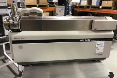 APPLIED BIOSYSTEMS / ABI / MDS SCIEX API 5000 분광계 판매 가격 #9254215에 사용됨 ...