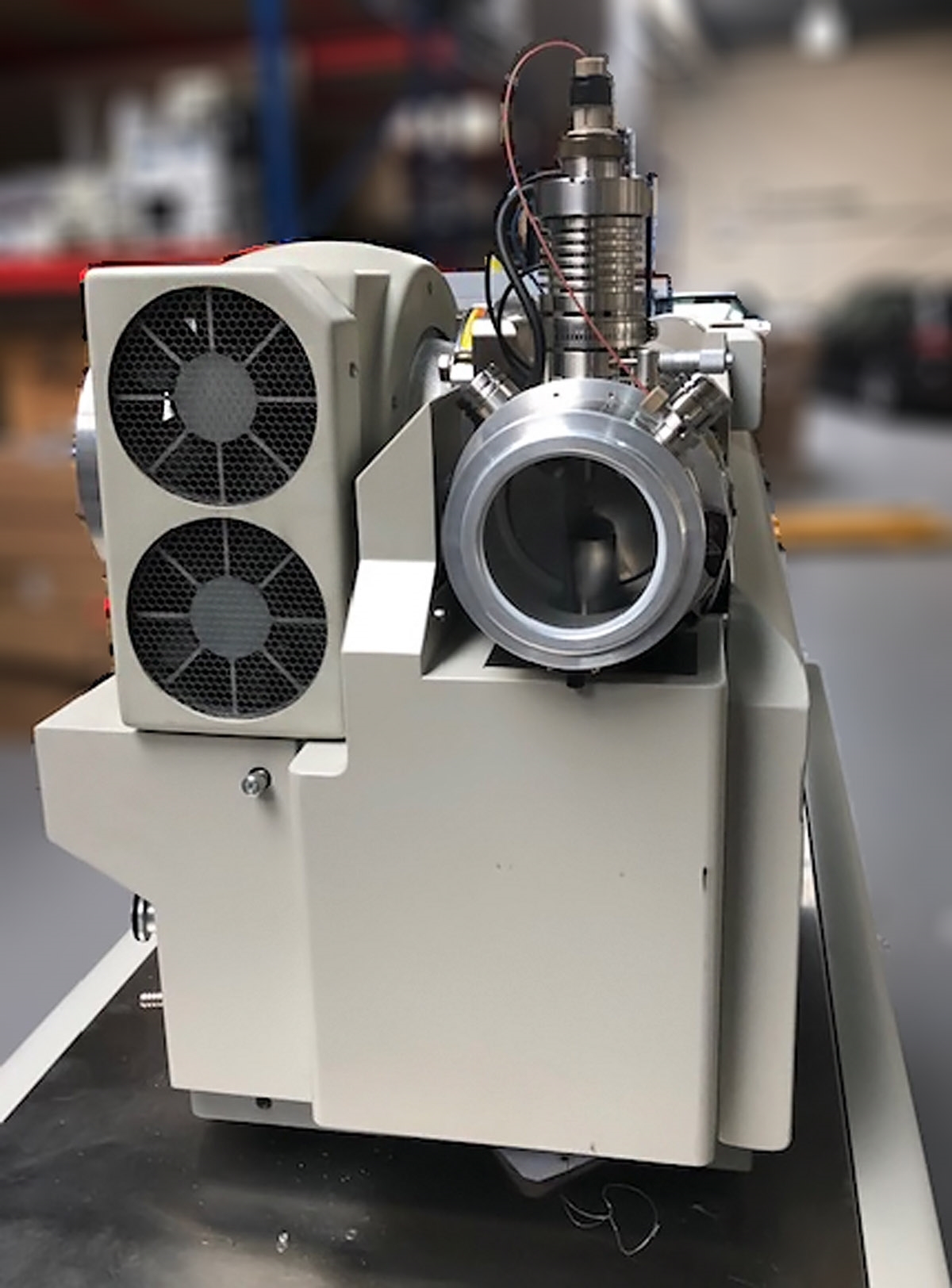 APPLIED BIOSYSTEMS / ABI / MDS SCIEX API 5000 Spectrometer used for ...