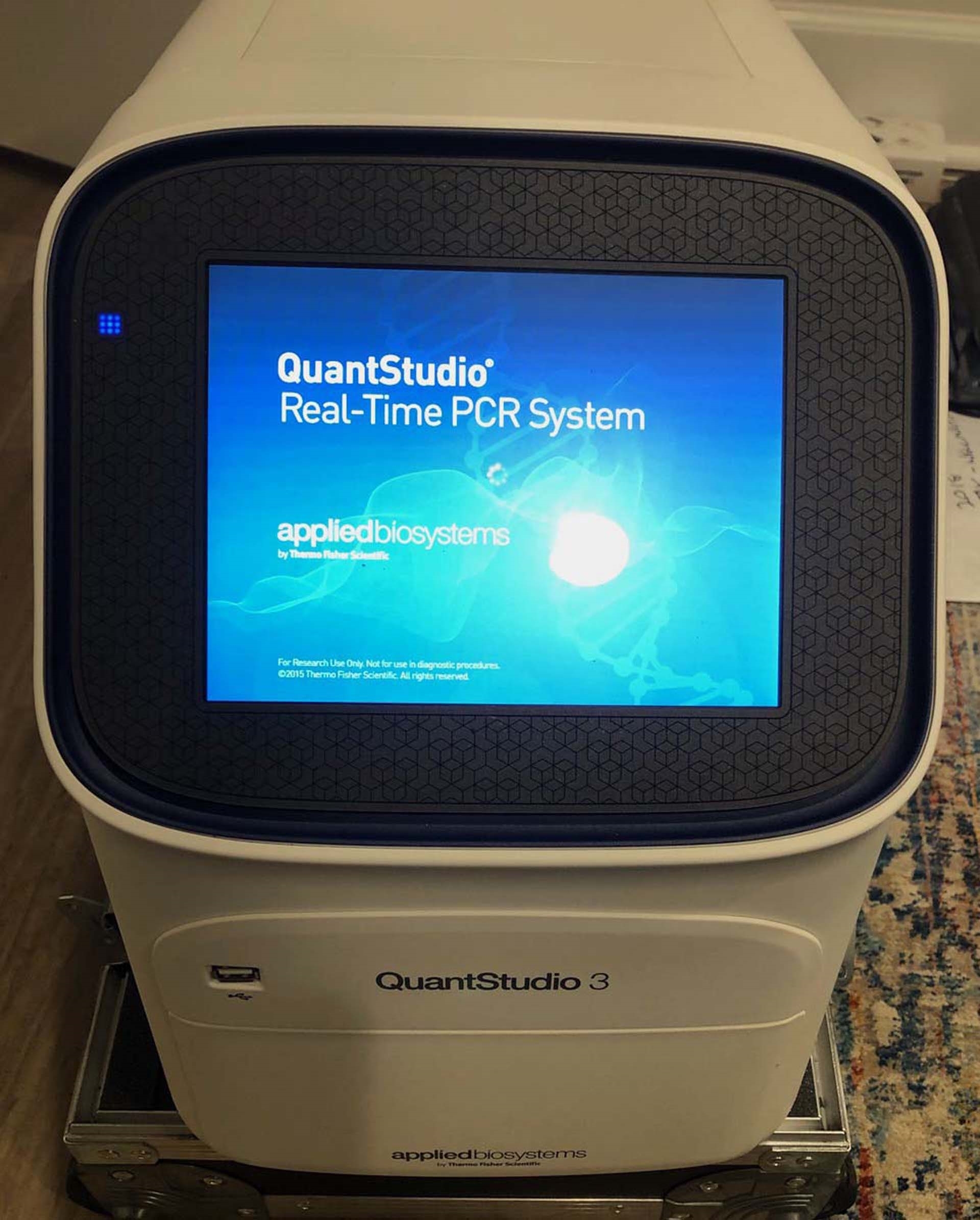 APPLIED BIOSYSTEMS QuantStudio 3 Lab Equipment used for sale price ...