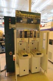 AMAT / APPLIED MATERIALS Complus 3T Mask & Wafer Inspector used for ...