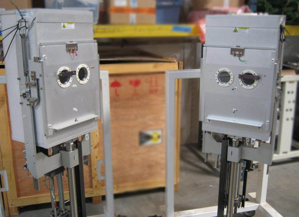 AMAT / APPLIED MATERIALS Load locks 부속 판매 가격 #9068809에 사용됨 > CAE에서 구매