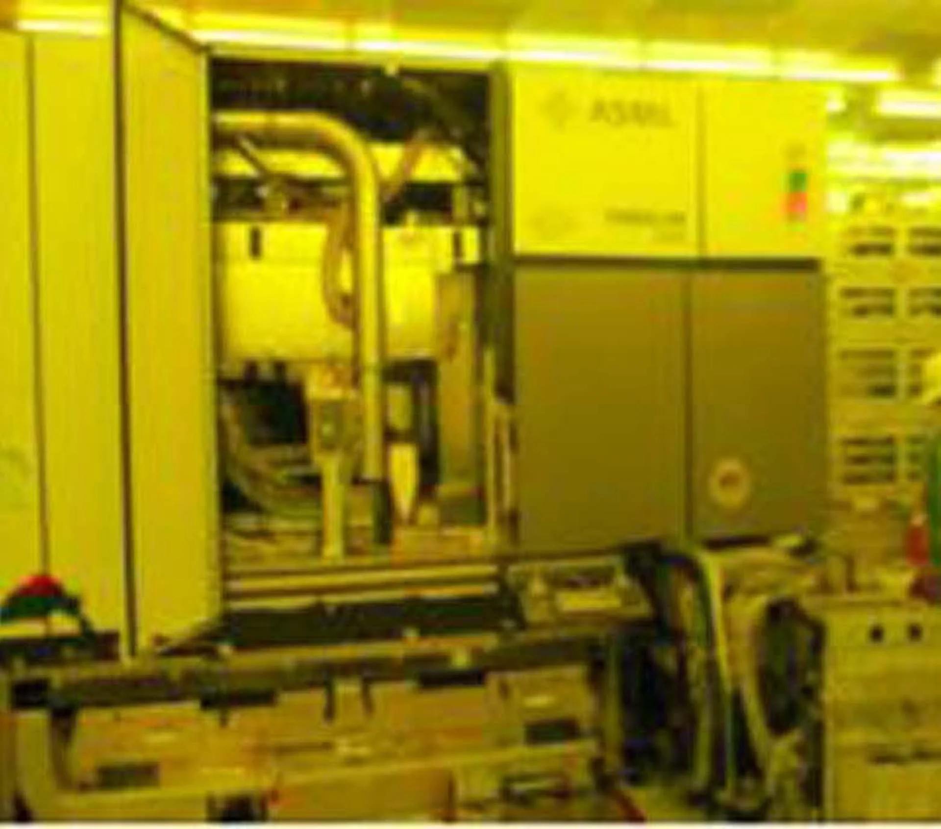 ASML Twinscan XT 1250D 스테퍼 판매 가격 #9238020, 2004에 사용됨 > CAE에서 구매