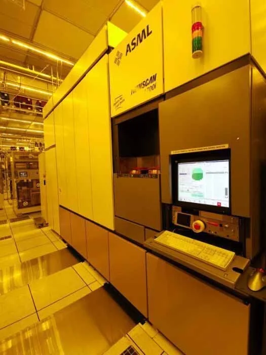 ASML XT 1700FI 스테퍼 판매 가격 #9380496, 2009에 사용됨 > CAE에서 구매